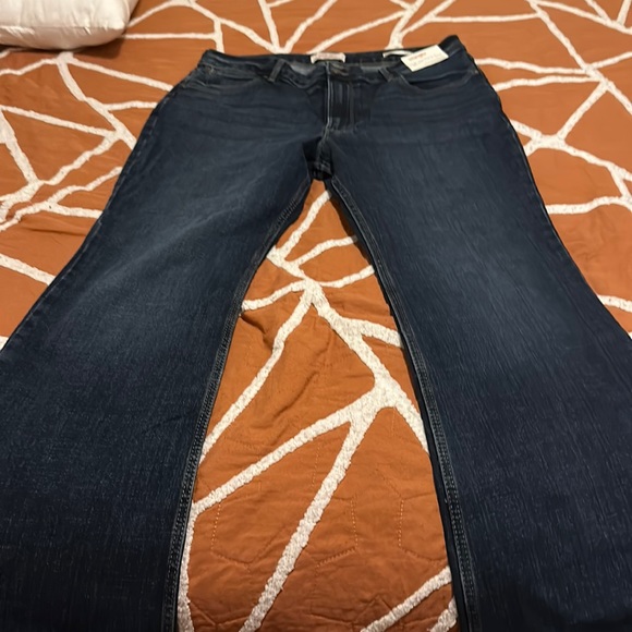 Wrangler | Pants & Jumpsuits | Wrangler Boot Cut Jeans High Rise Flare ...